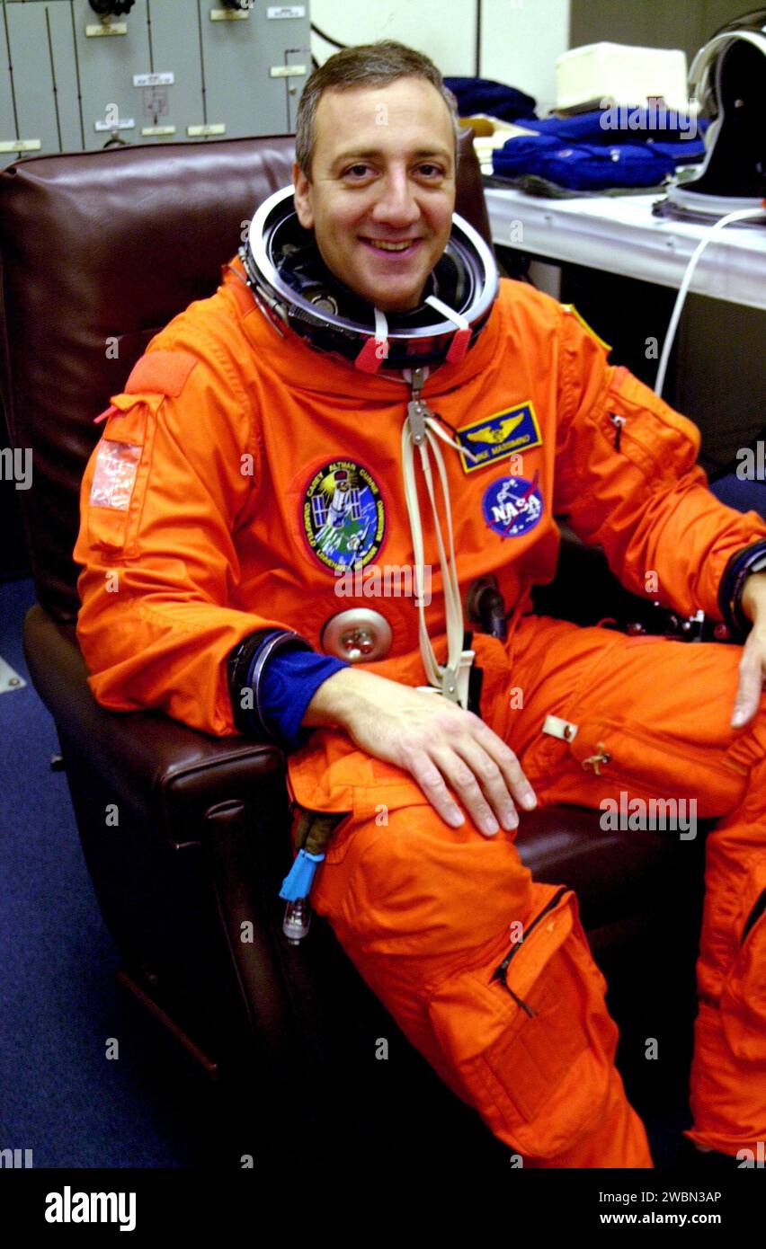 KENNEDY SPACE CENTER, FLA. -- STS-109 Mission Specialist Michael ...