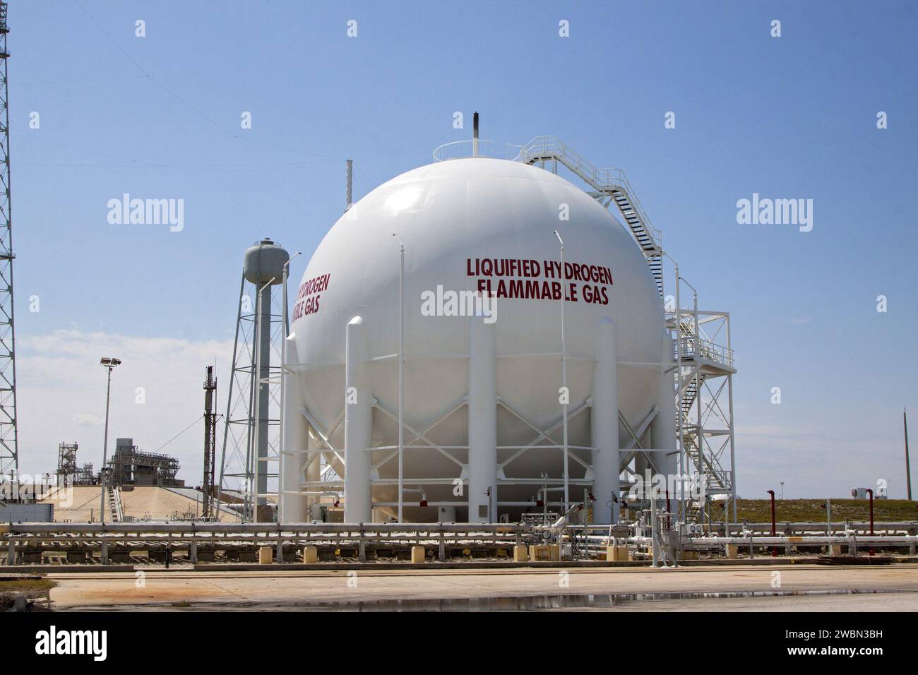 At Launch Pad 39B, NASA’s Kennedy Space Center refurbished liquid ...