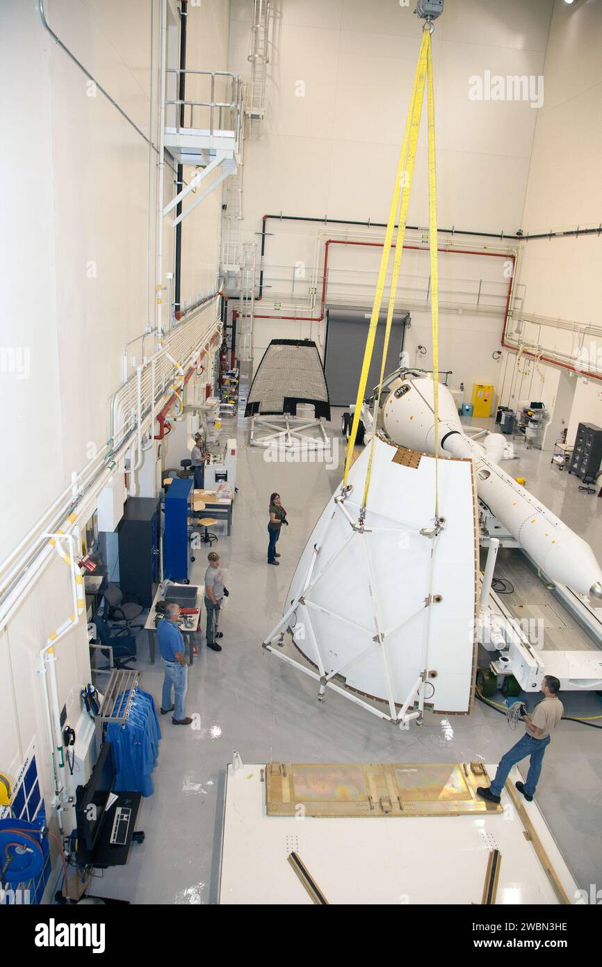 Launch abort system spacecraft hi-res stock photography and images - Alamy