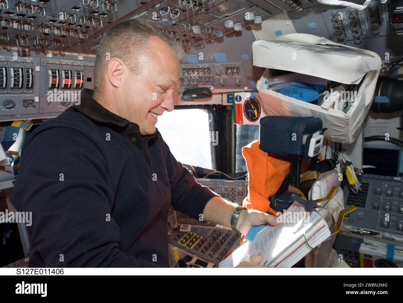 Orbital checklist hi-res stock photography and images - Alamy