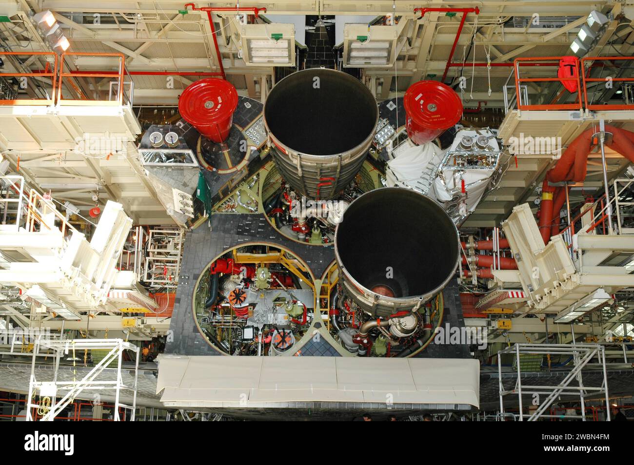 KENNEDY SPACE CENTER, FLA. - The second Space Shuttle Main Engine (SSME ...