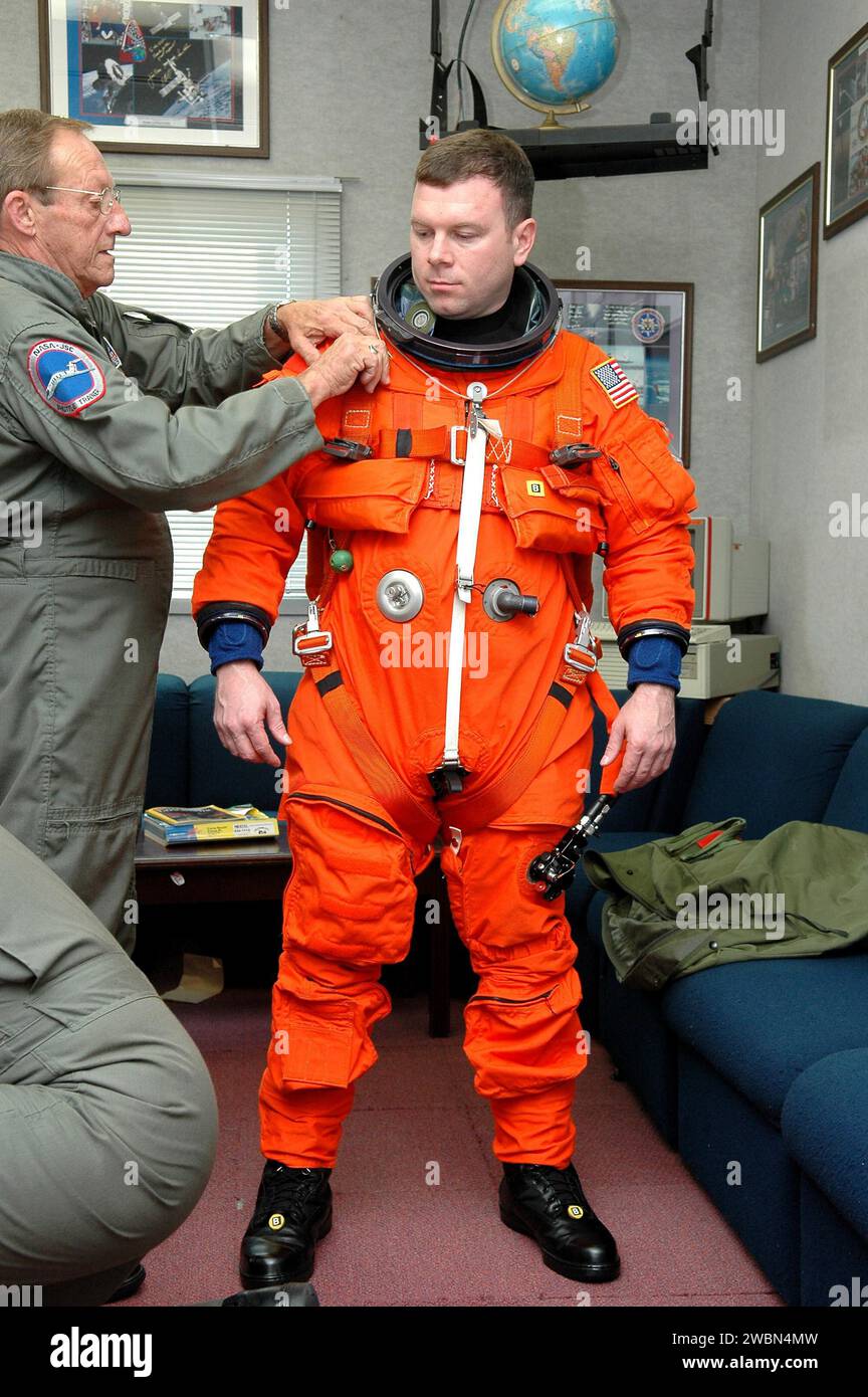 STS-114 Pilot James Kelly trains on a Shuttle Training Aircraft (STA ...