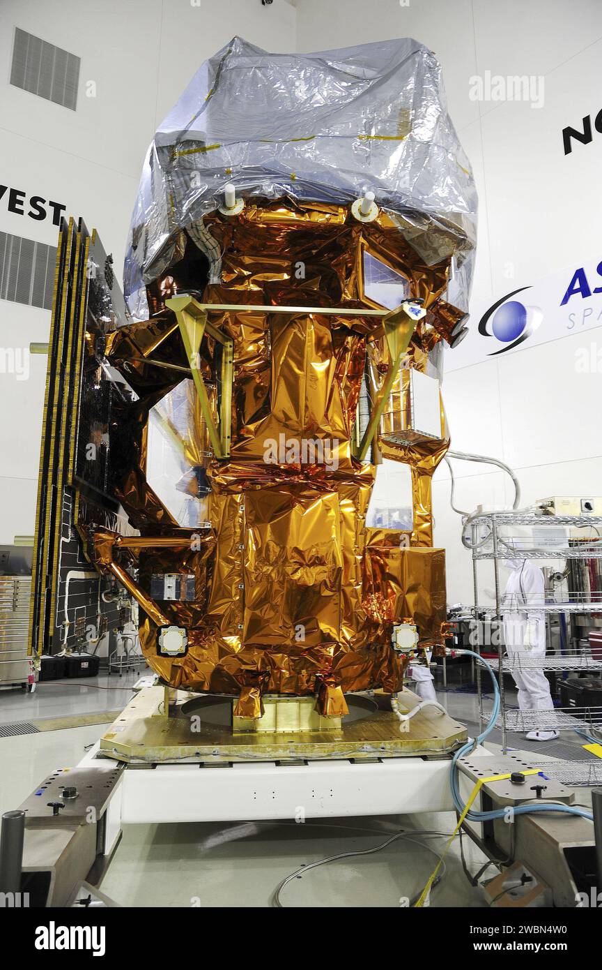 VANDENBERG AFB, Calif. -- At the Astrotech processing facility at ...
