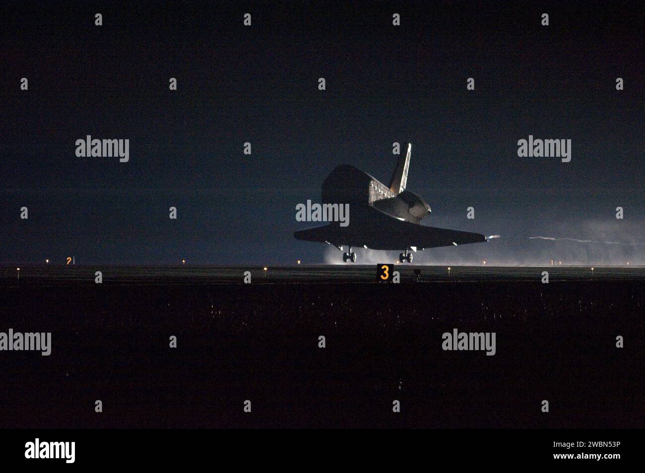 CAPE CANAVERAL, Fla. - Space shuttle Endeavour's main landing gear ...