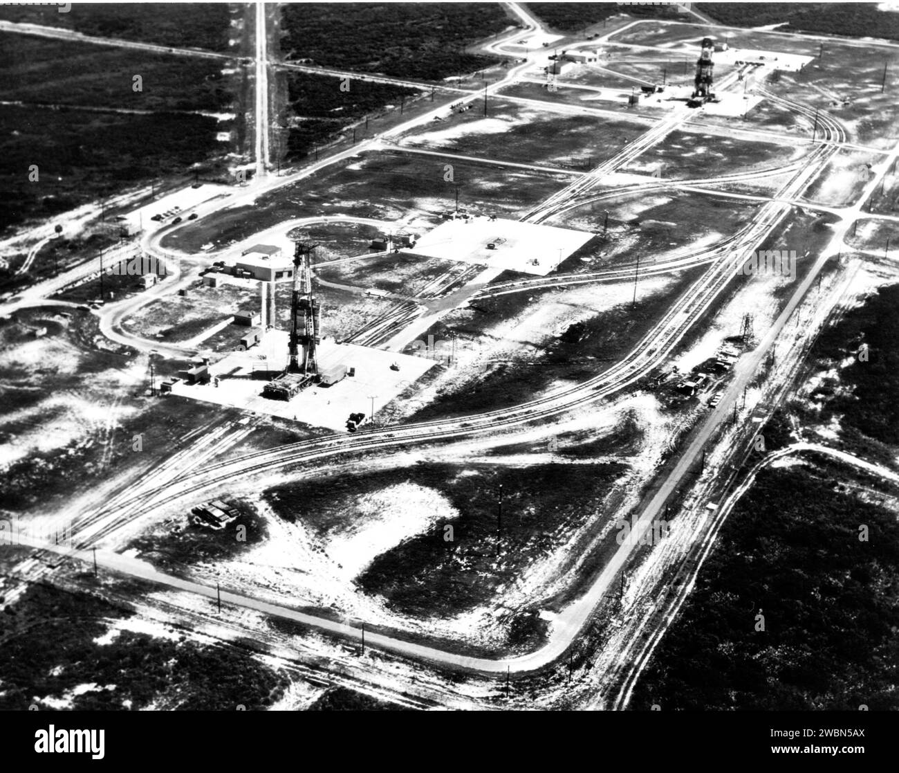 KENNEDY SPACE CENTER, FLA. - This view shows the launch pad that ...