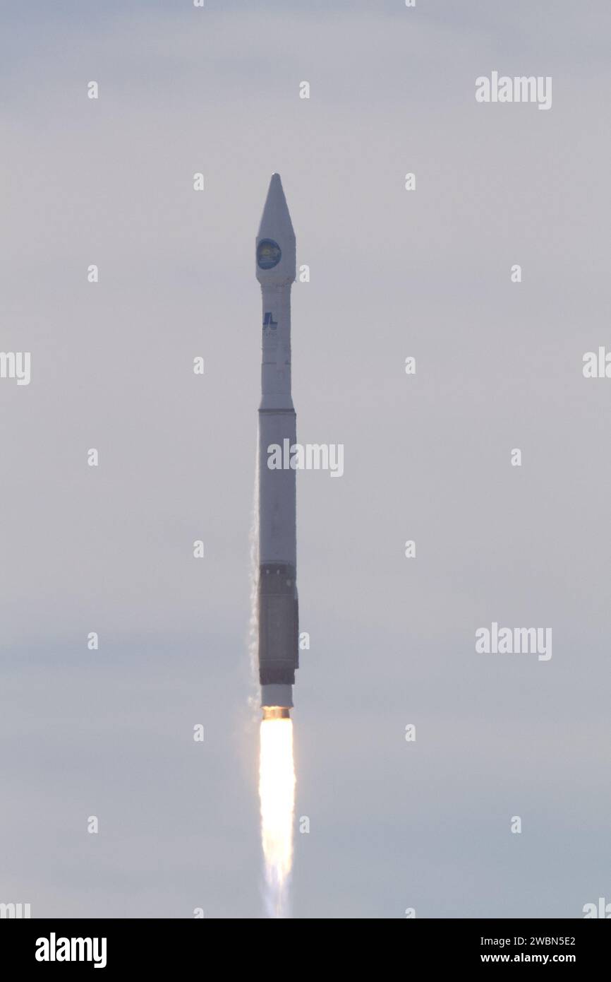 CAPE CANAVERAL, Fla. – NASA's Solar Dynamics Observatory begins its ...