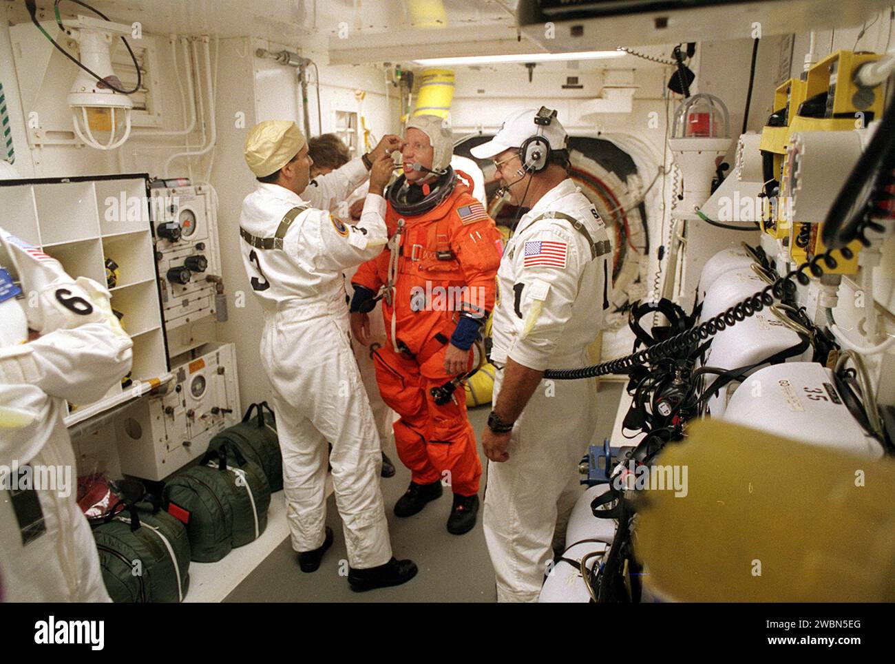KENNEDY SPACE CENTER, Fla. -- In the White Room, STS-104 Commander ...