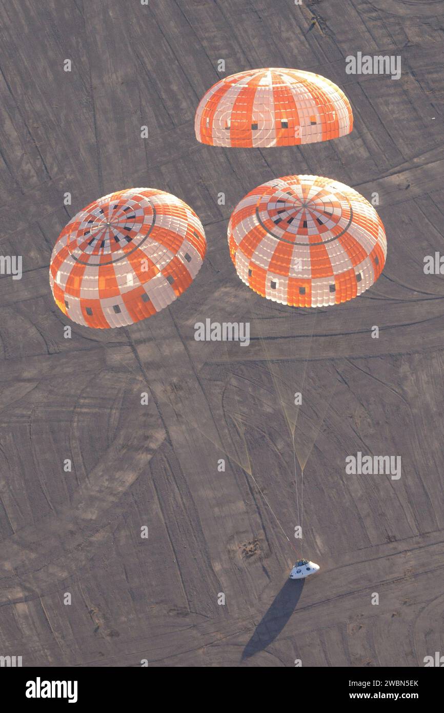 Orion teams perform an Orion Capsule Parachute Assembly System (CPAS ...