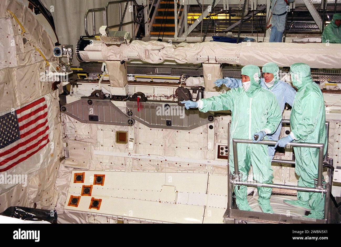 Sts 108 mission hi-res stock photography and images - Alamy