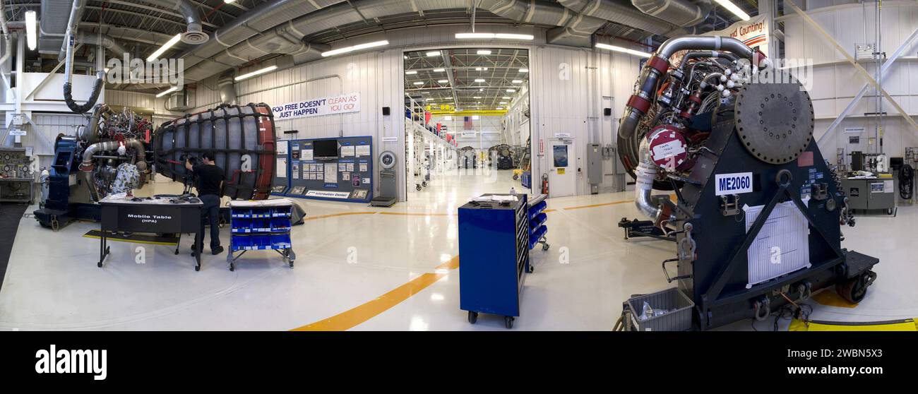 CAPE CANAVERAL, Fla. -- Two space shuttle main engines are undergoing ...