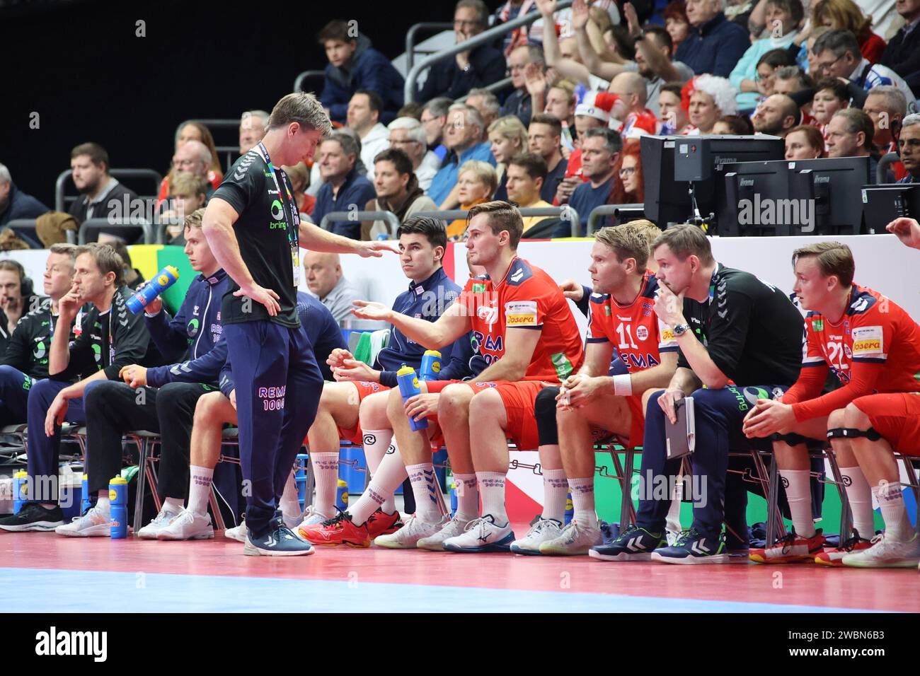Berlin, Deutschland. 11th Jan, 2024. 11.01.2024, Mercedes-Benz-Arena ...