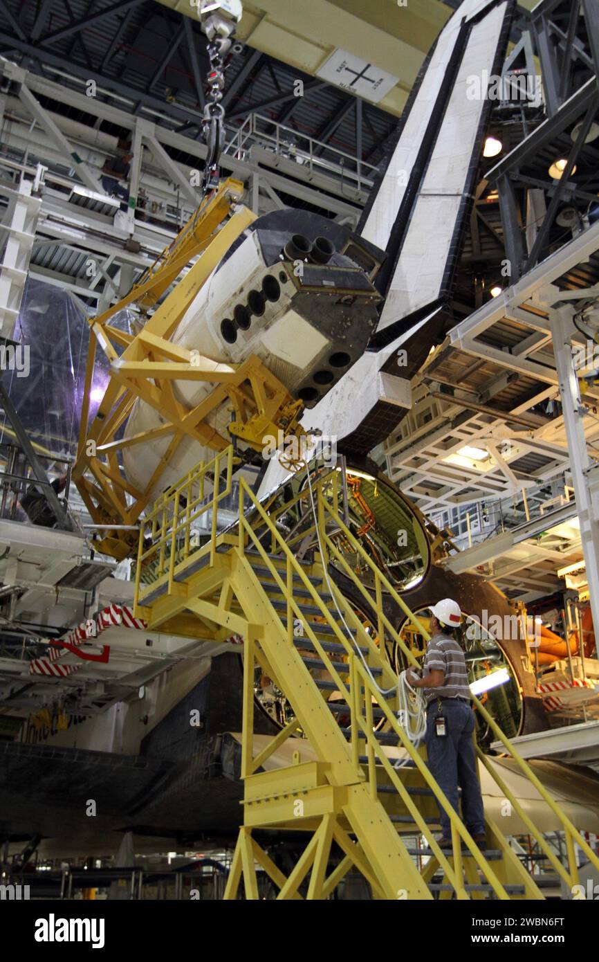 CAPE CANAVERAL, Fla. – In Orbiter Processing Facility-1 at NASA’s ...