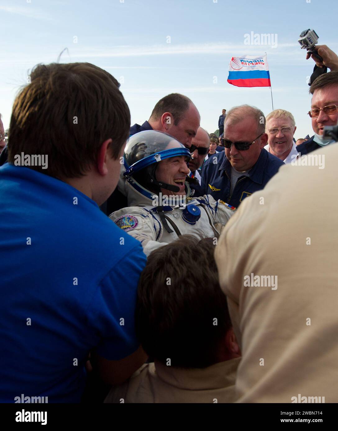 Expedition 30 astronauts Anatoly Ivanishin, Dan Burbank, and Anton ...