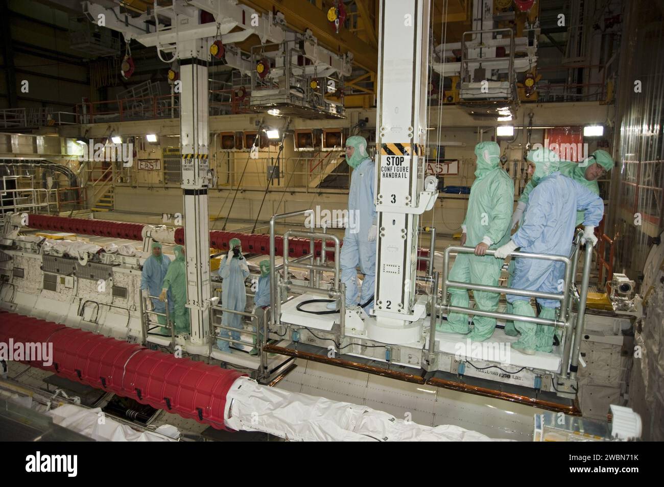 Payload processing room hi-res stock photography and images - Alamy