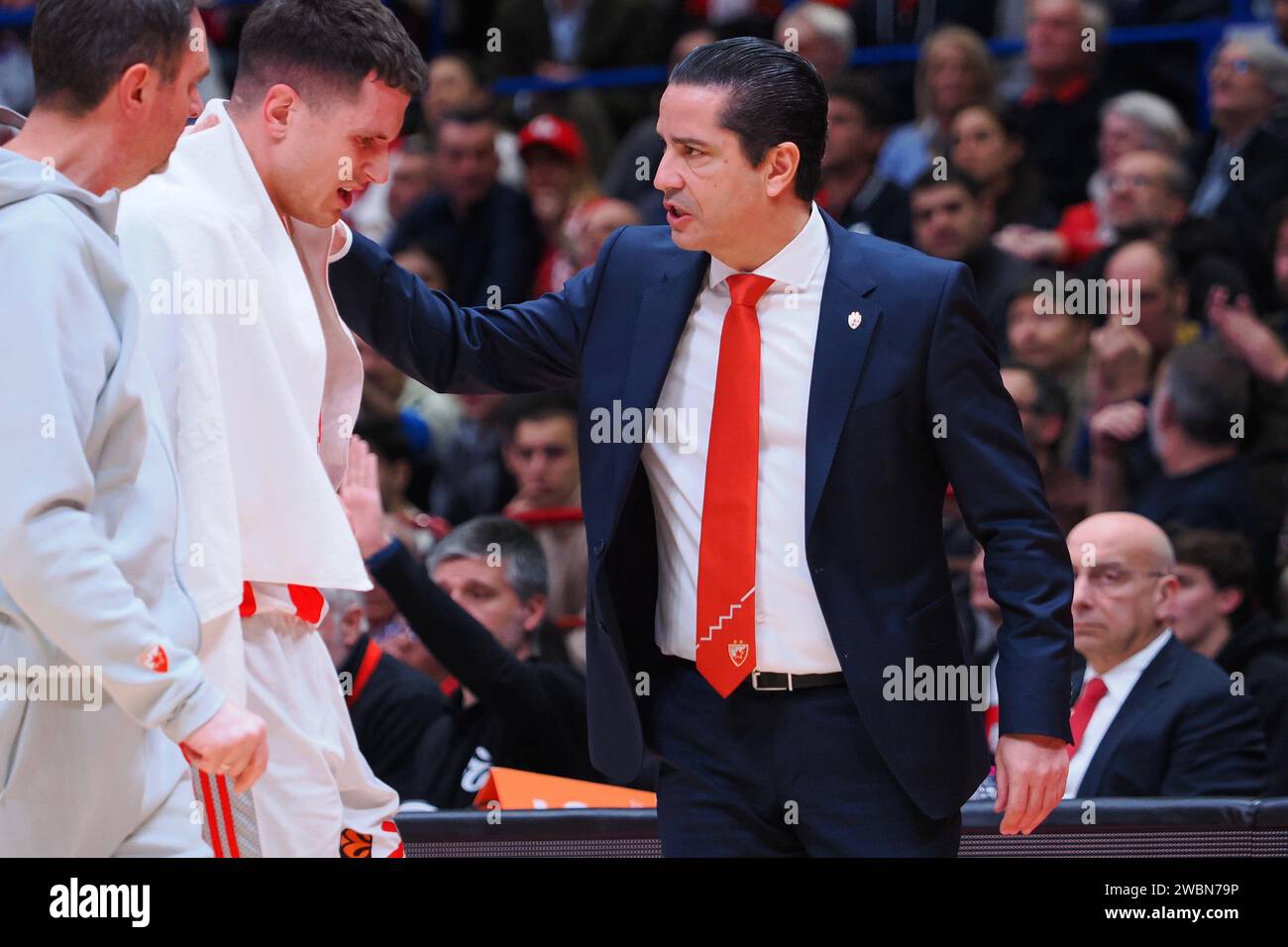Milan, Italy. 11th Jan, 2024. Ioannis Sfairopoulos, head coac Crvena ...
