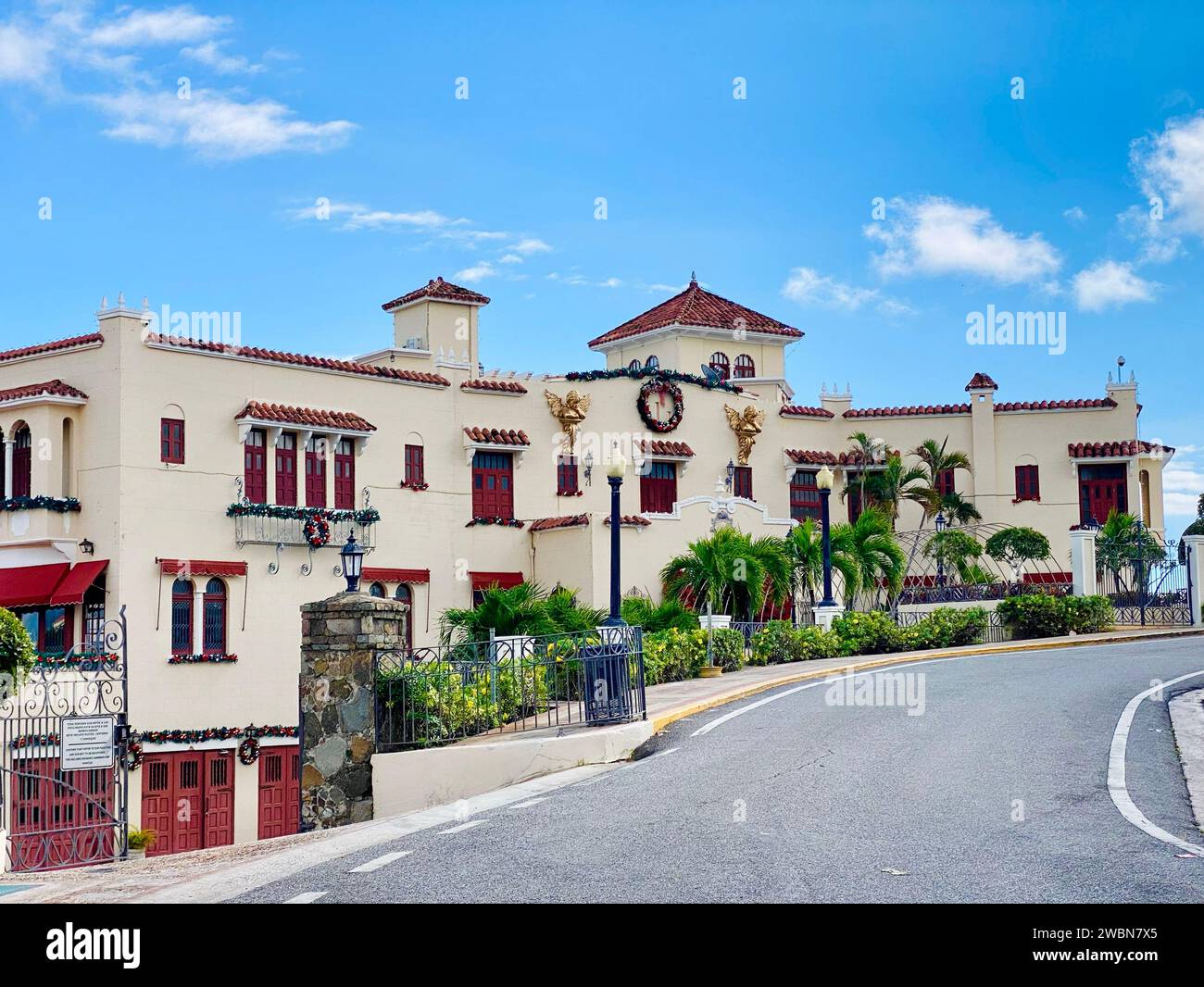 A beautifully designed mansion situated gracefully on the side of a ...