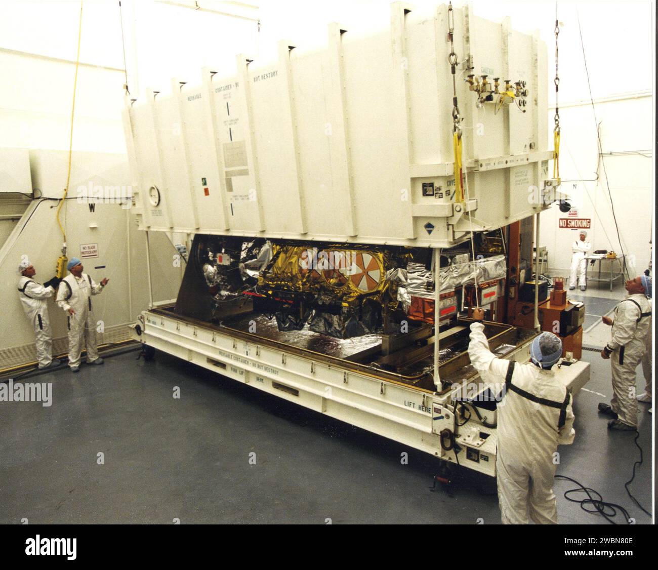 Lockheed martin air force workers hi-res stock photography and images ...