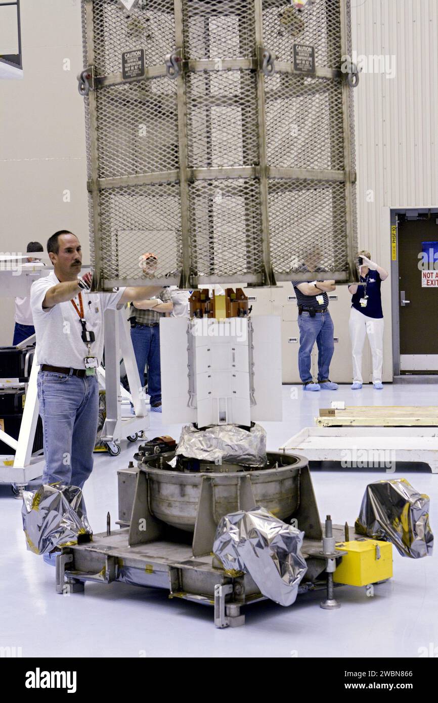 CAPE CANAVERAL, Fla. -- In the airlock of the Payload Hazardous ...