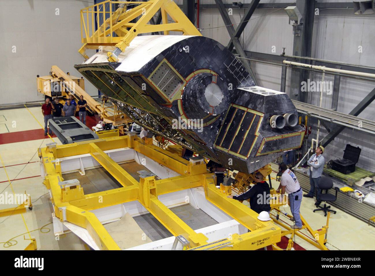 CAPE CANAVERAL, Fla. – In Orbiter Processing Facility-2 at NASA’s ...