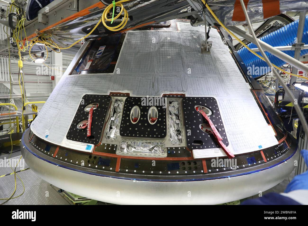 Orbital crew hi-res stock photography and images - Alamy