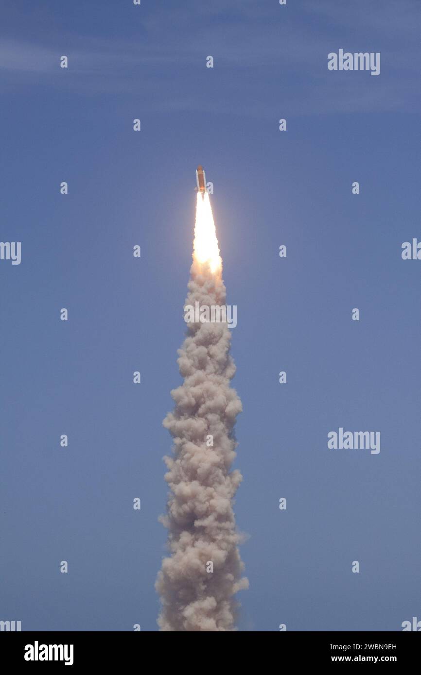 Zarya module hi-res stock photography and images - Alamy