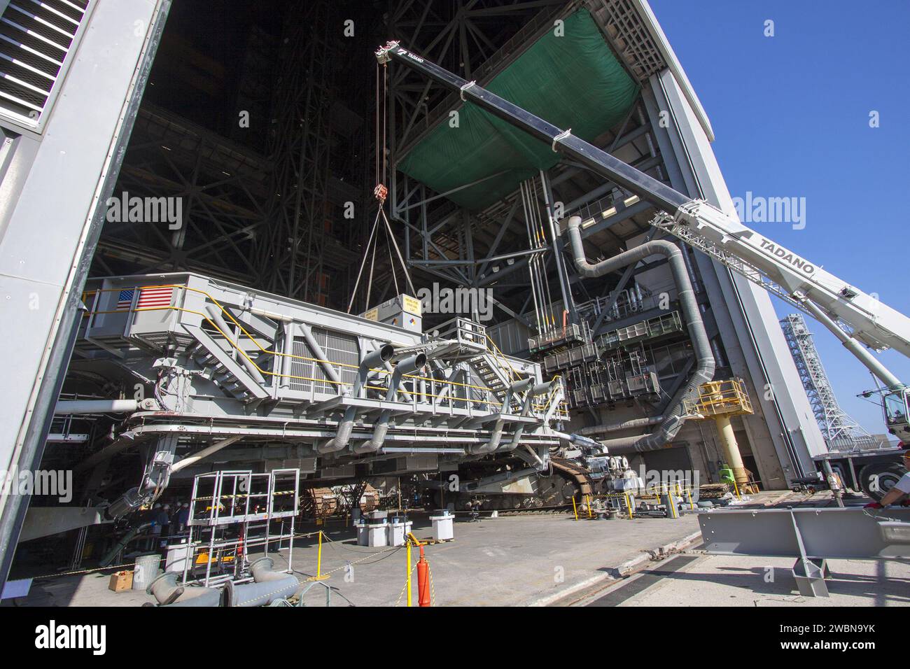 CAPE CANAVERAL, Fla. – Inside the Vehicle Assembly Building at NASA’s ...