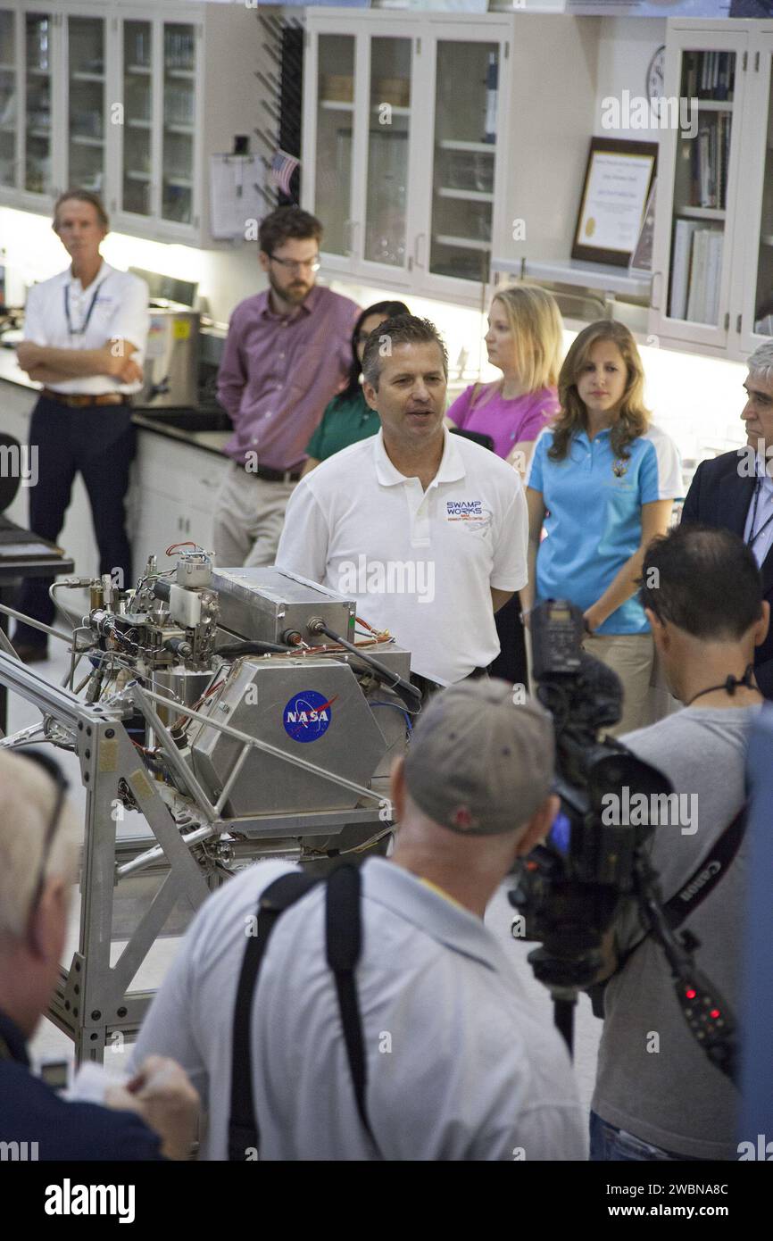 CAPE CANAVERAL, Fla. -- Robert Mueller, at center, chief of the Surface ...