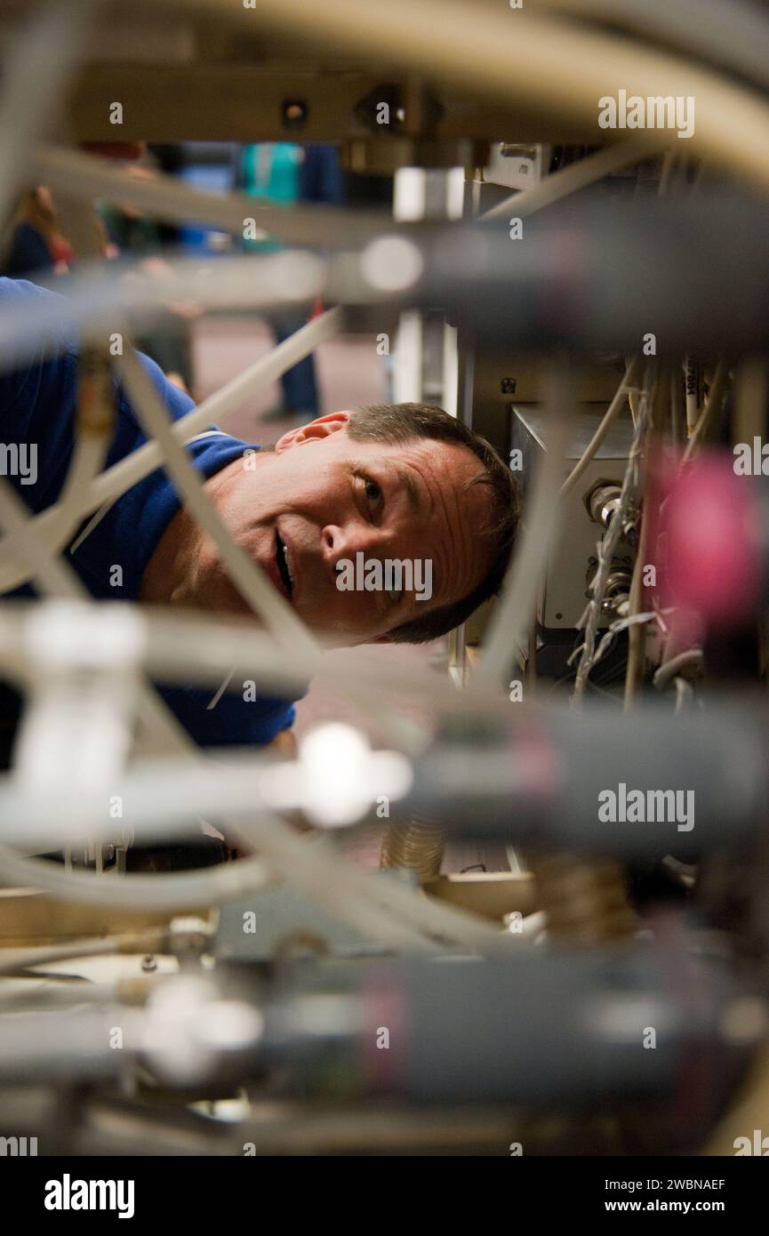 NASA astronaut Kevin Ford, serving as Expedition 33 flight engineer and ...