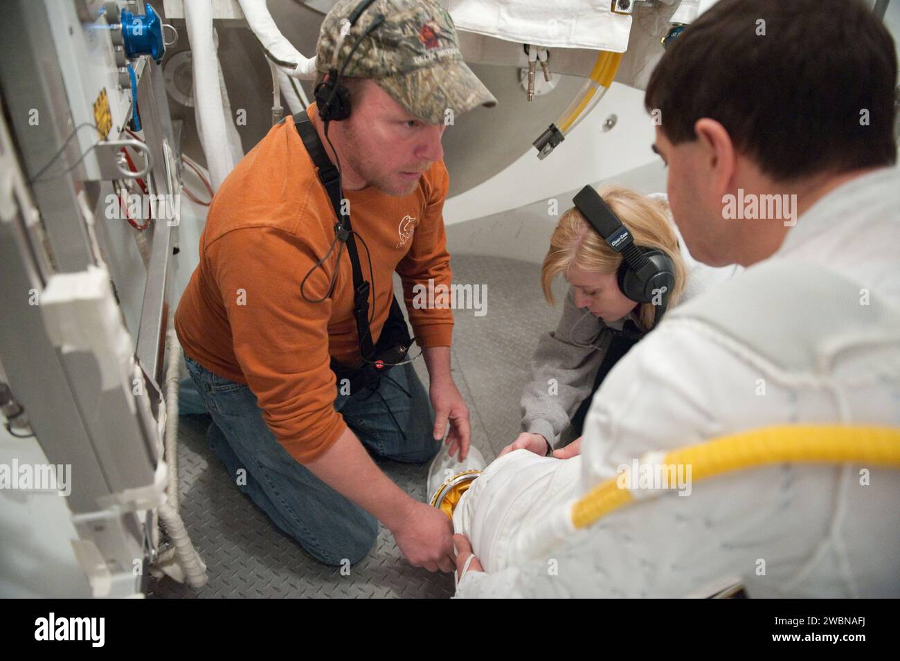 E is for emu hi-res stock photography and images - Alamy