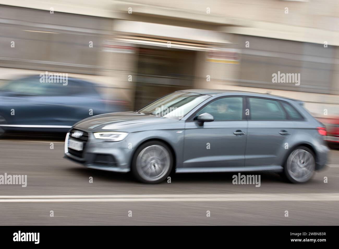 Dynamic technology photographic hi-res stock photography and images - Alamy
