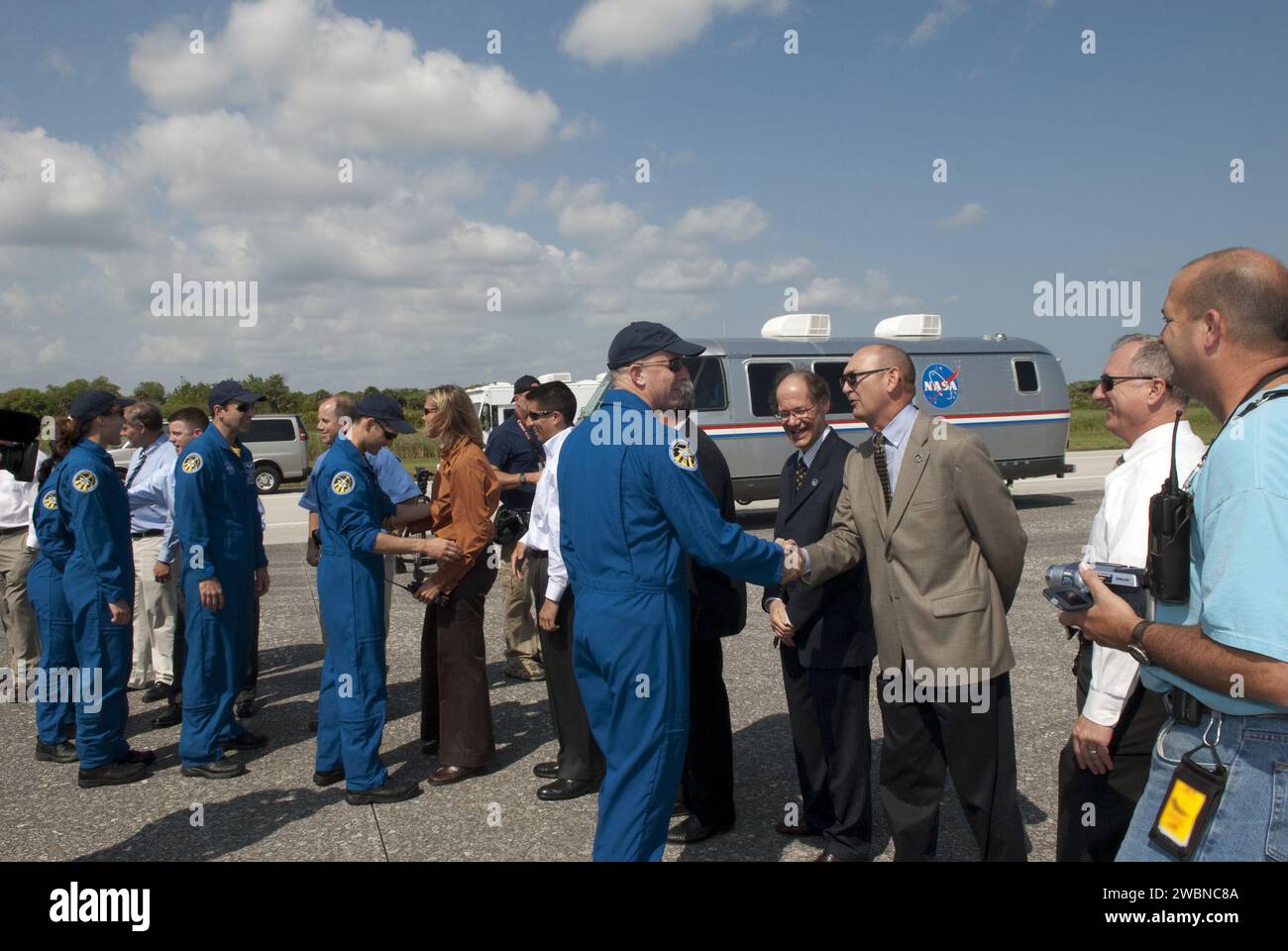 CAPE CANAVERAL, Fla. - At the Shuttle Landing Facility at NASA's ...