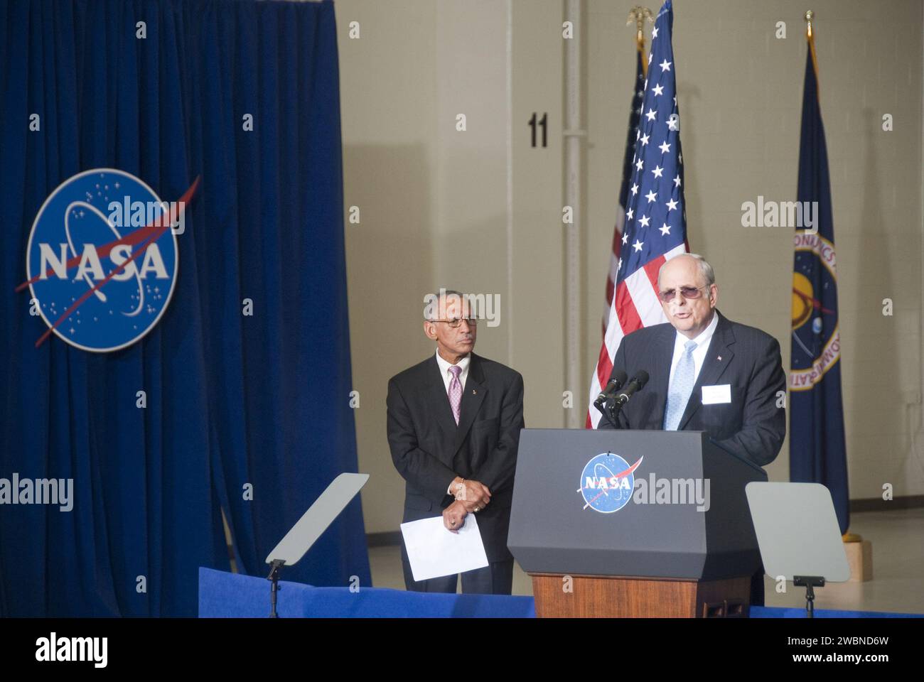 CAPE CANAVERAL, Fla. - In the Operations and Checkout Building at NASA ...