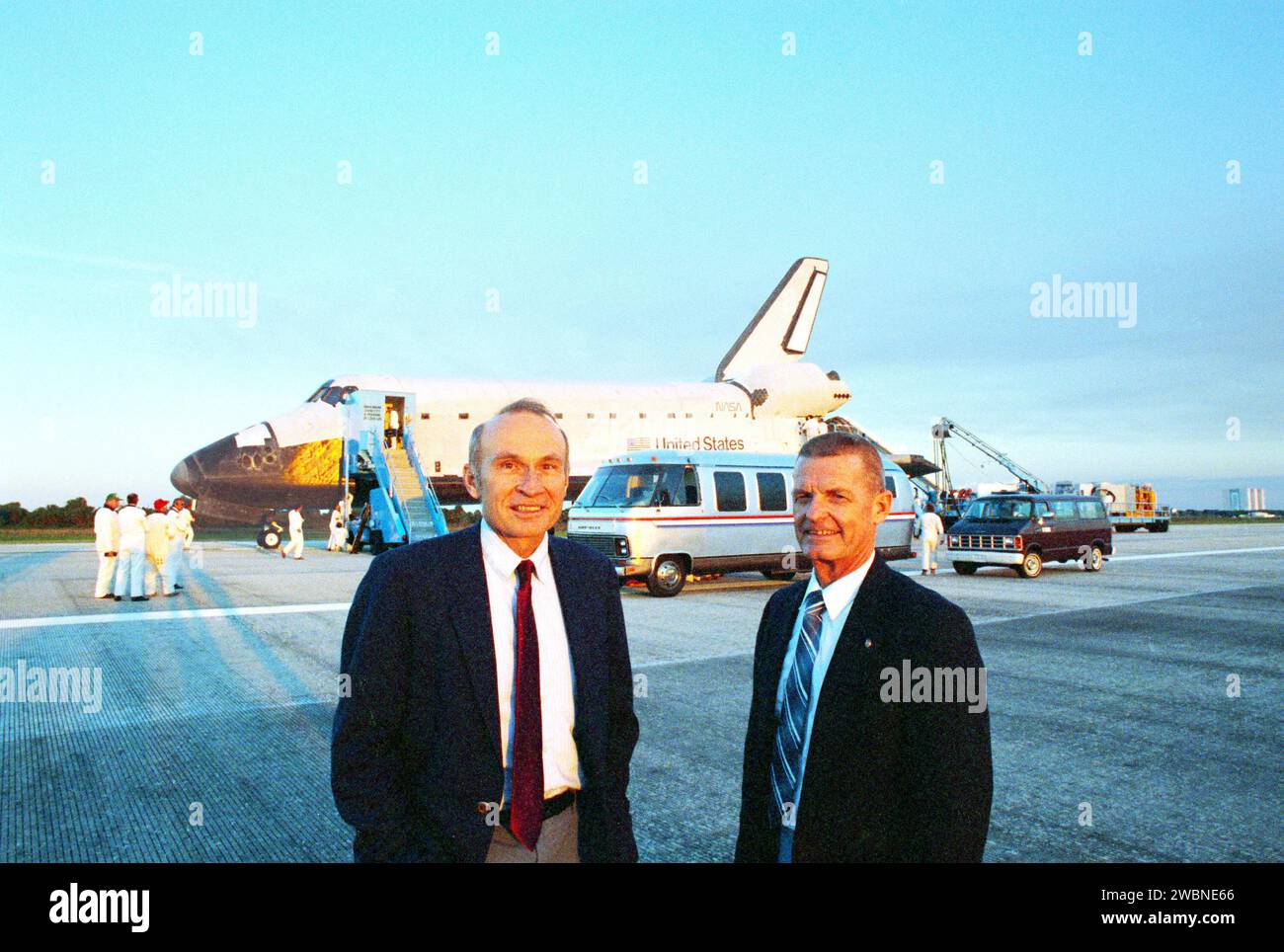 KENNEDY SPACE CENTER, FLA. -- Launch Director Robert Sieck (left) and ...