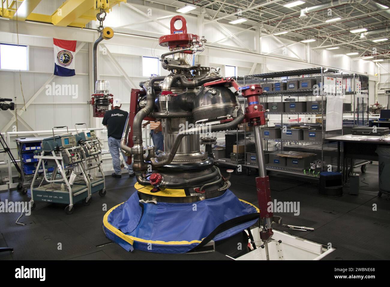CAPE CANAVERAL, Fla. – In the Space Shuttle Main Engine Processing ...
