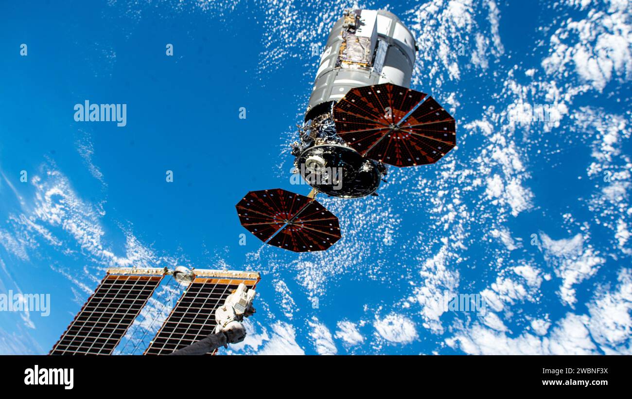 iss070e044150 (Dec. 22, 2023) --- Northrop Grumman's Cygnus space ...