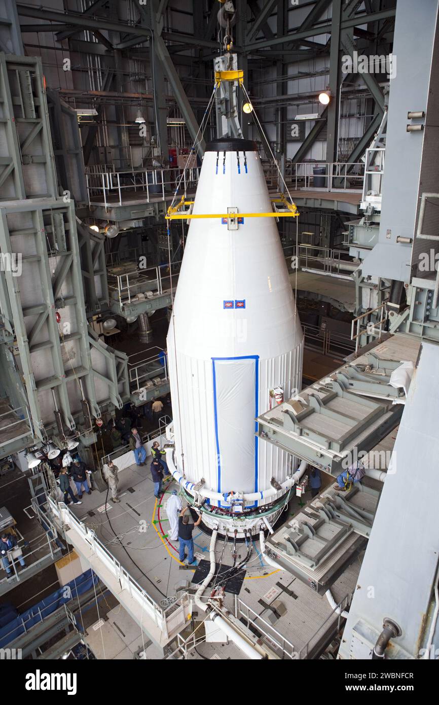 Tdrs satellite hi-res stock photography and images - Alamy