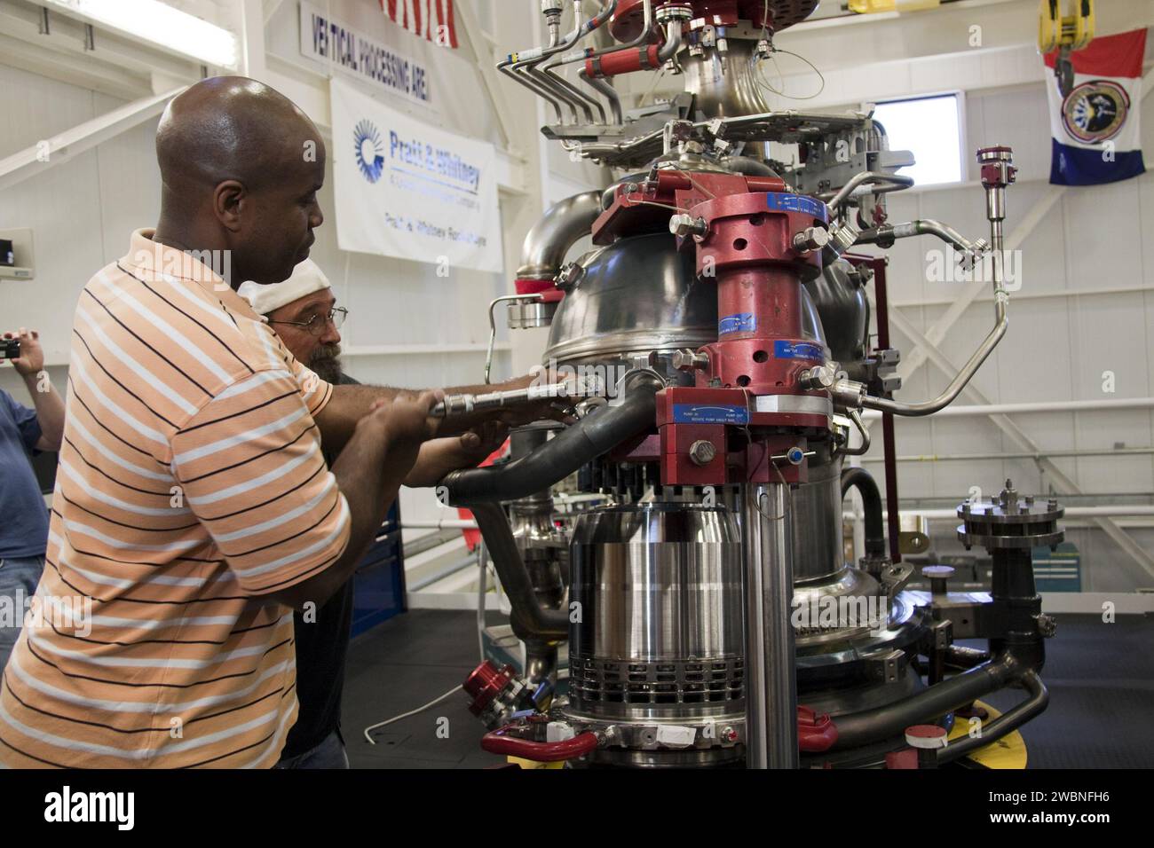 CAPE CANAVERAL, Fla. – In the Space Shuttle Main Engine Processing ...