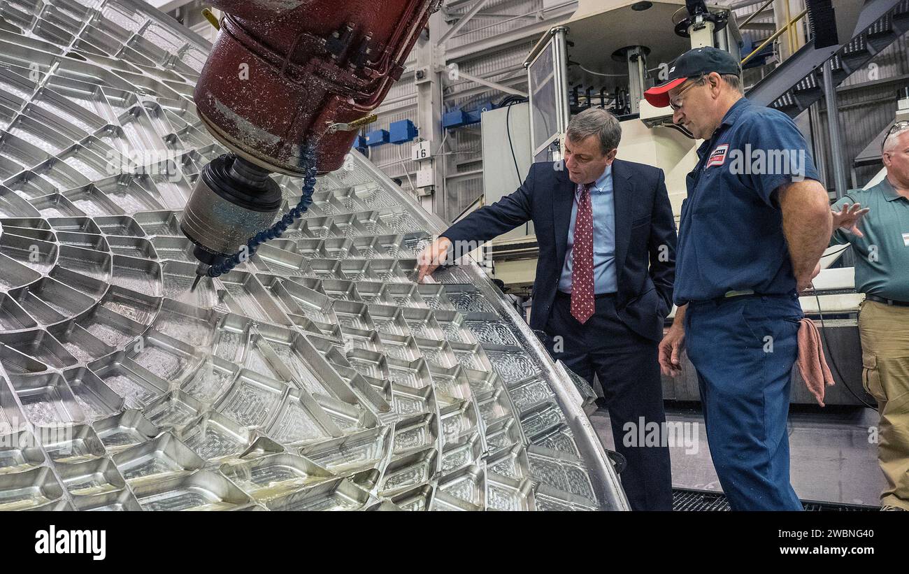 Aft bulkhead assembly hi-res stock photography and images - Alamy