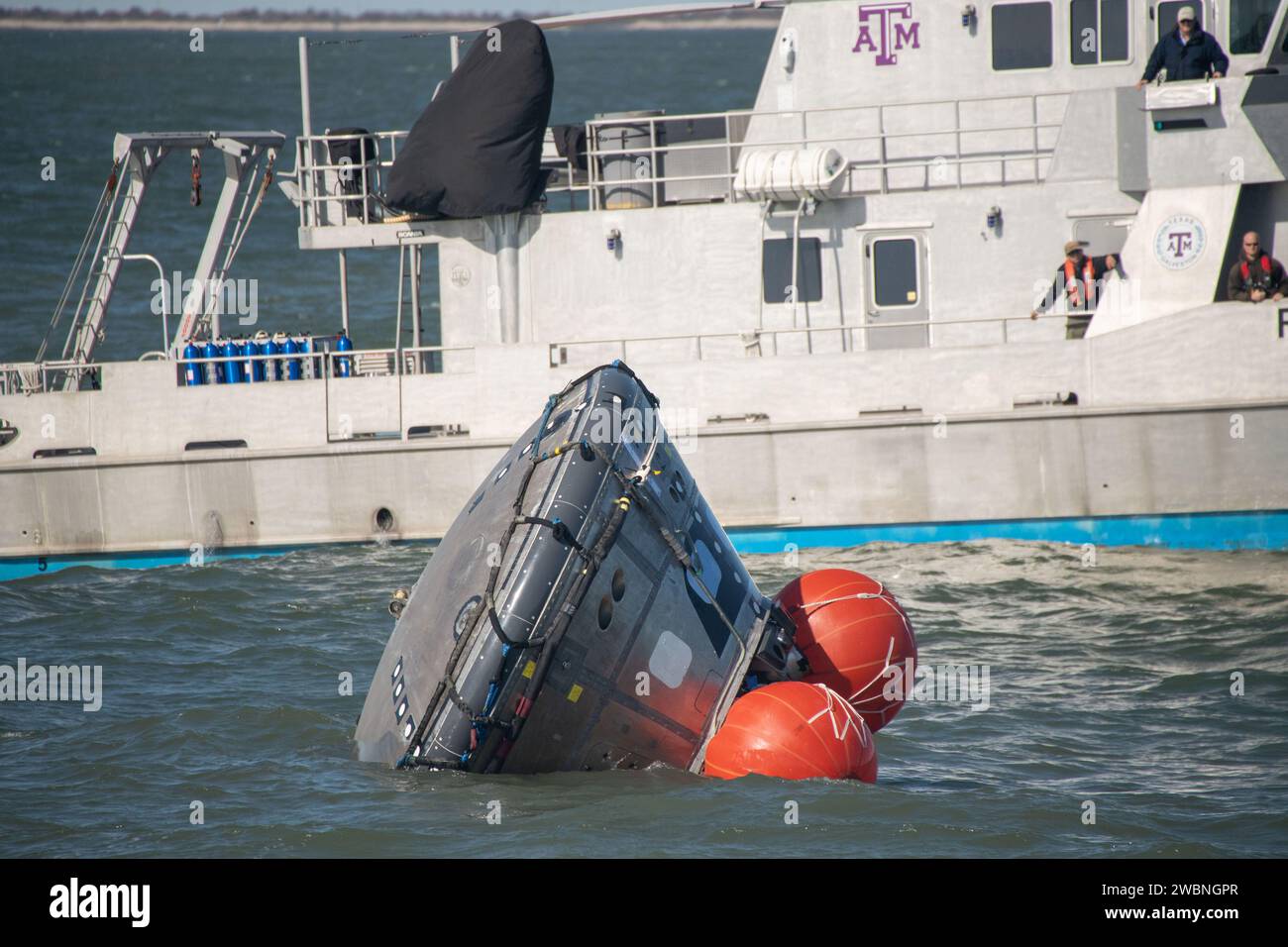 The Orion Crew Module Uprighting System (CMUS) and Neutral Buoyancy ...
