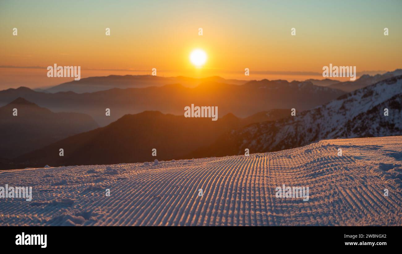 Groomed ski slope hi-res stock photography and images - Alamy