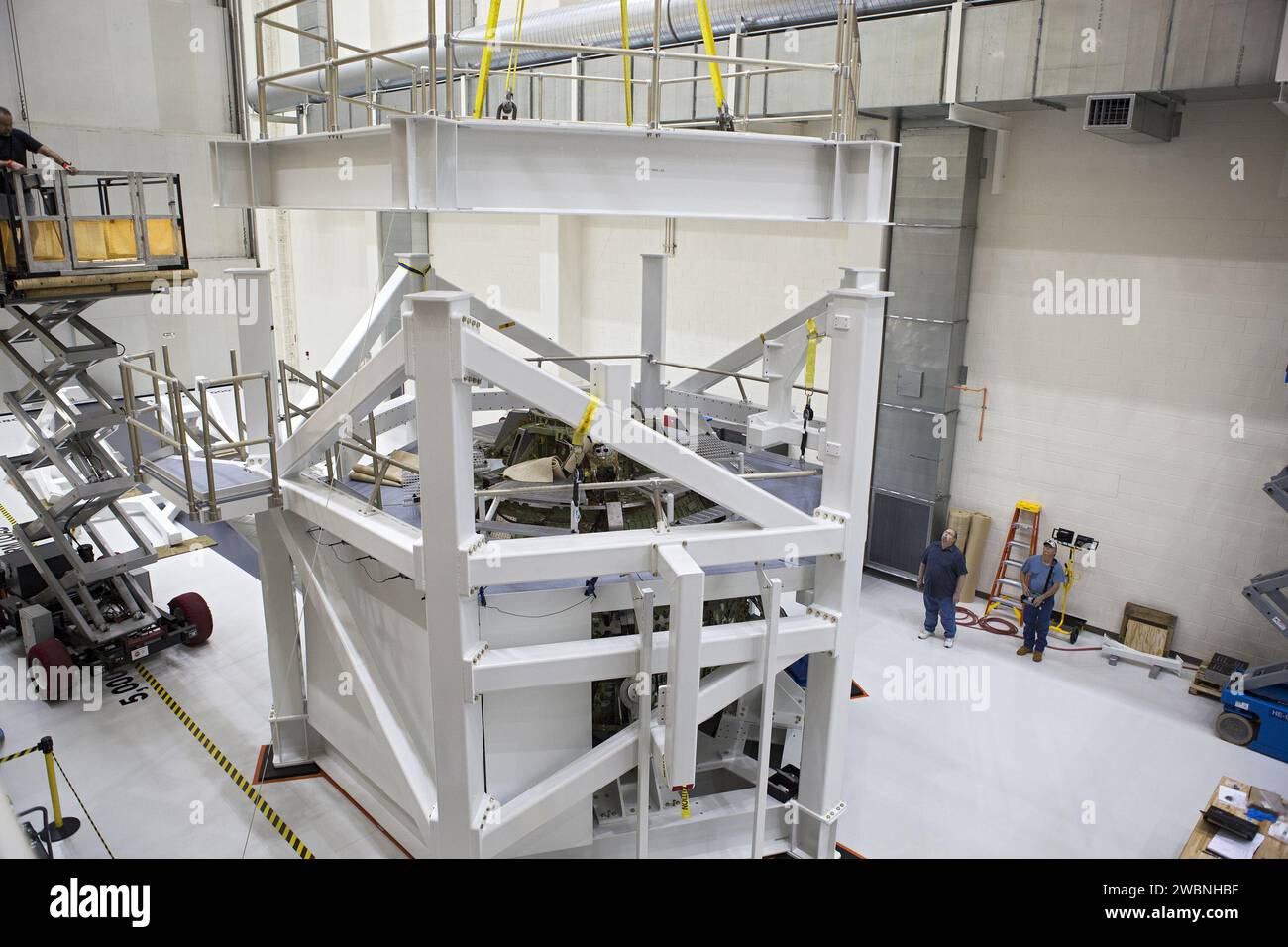 CAPE CANAVERAL, Fla. – Inside the Operations and Checkout Building high ...