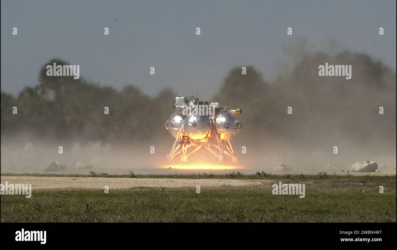 CAPE CANAVERAL, Fla. – The fifth free flight of the Project Morpheus ...