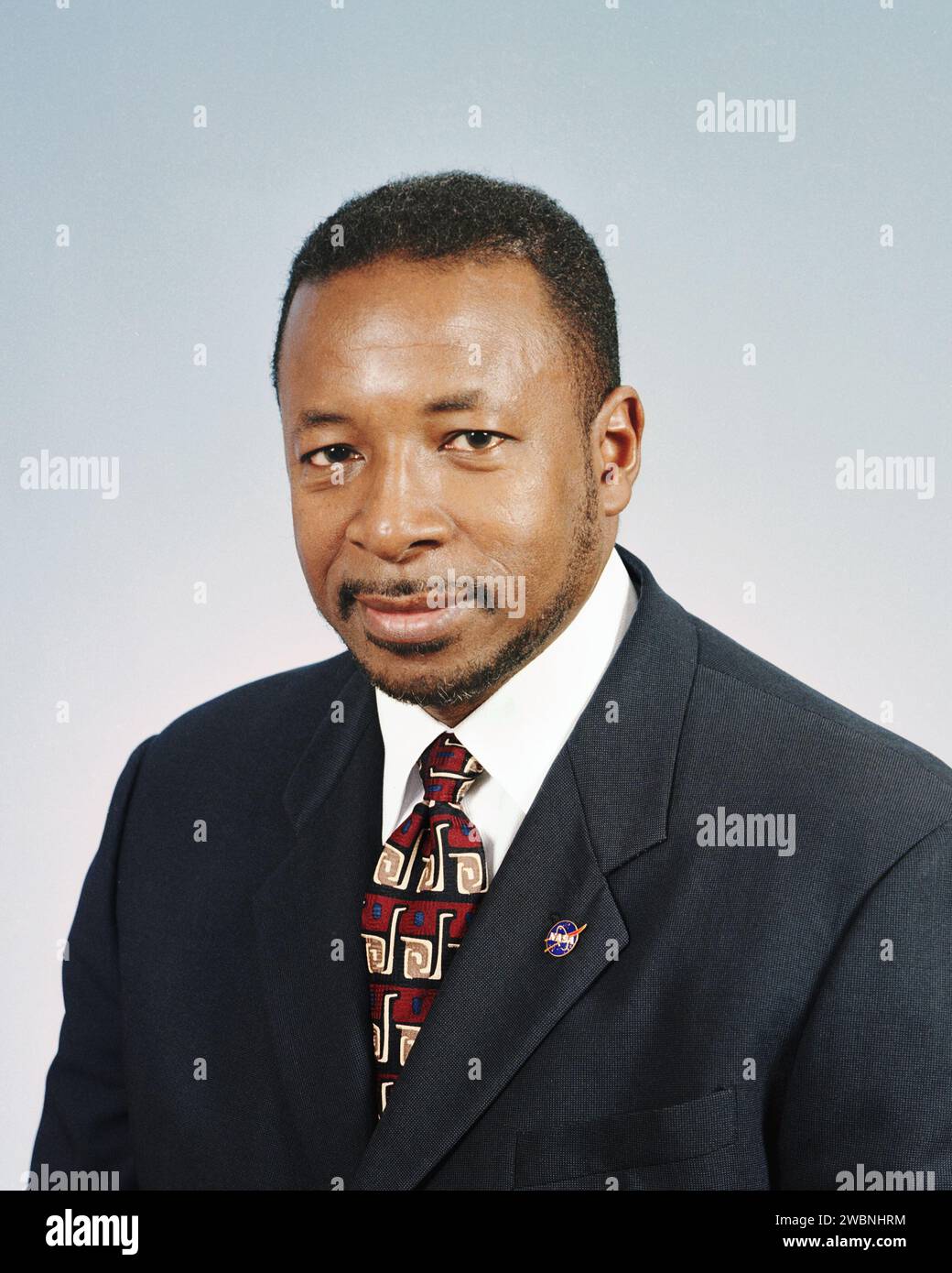 KENNEDY SPACE CENTER, FLA. -- Official portrait of Woodrow Whitlow Jr ...