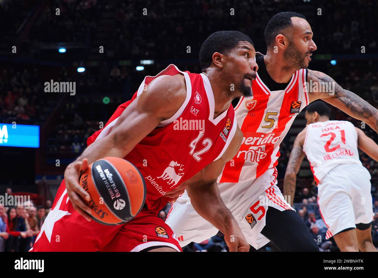 Milan, Italy. 11th Jan, 2024. Kyle Hines (EA7 Emporio Armani Olimpia ...