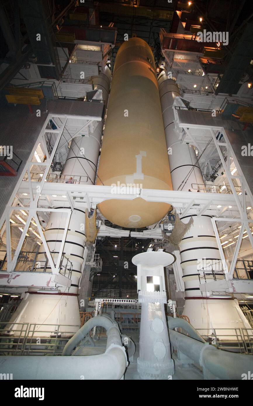CAPE CANAVERAL, Fla. - In the Vehicle Assembly Building at NASA's ...