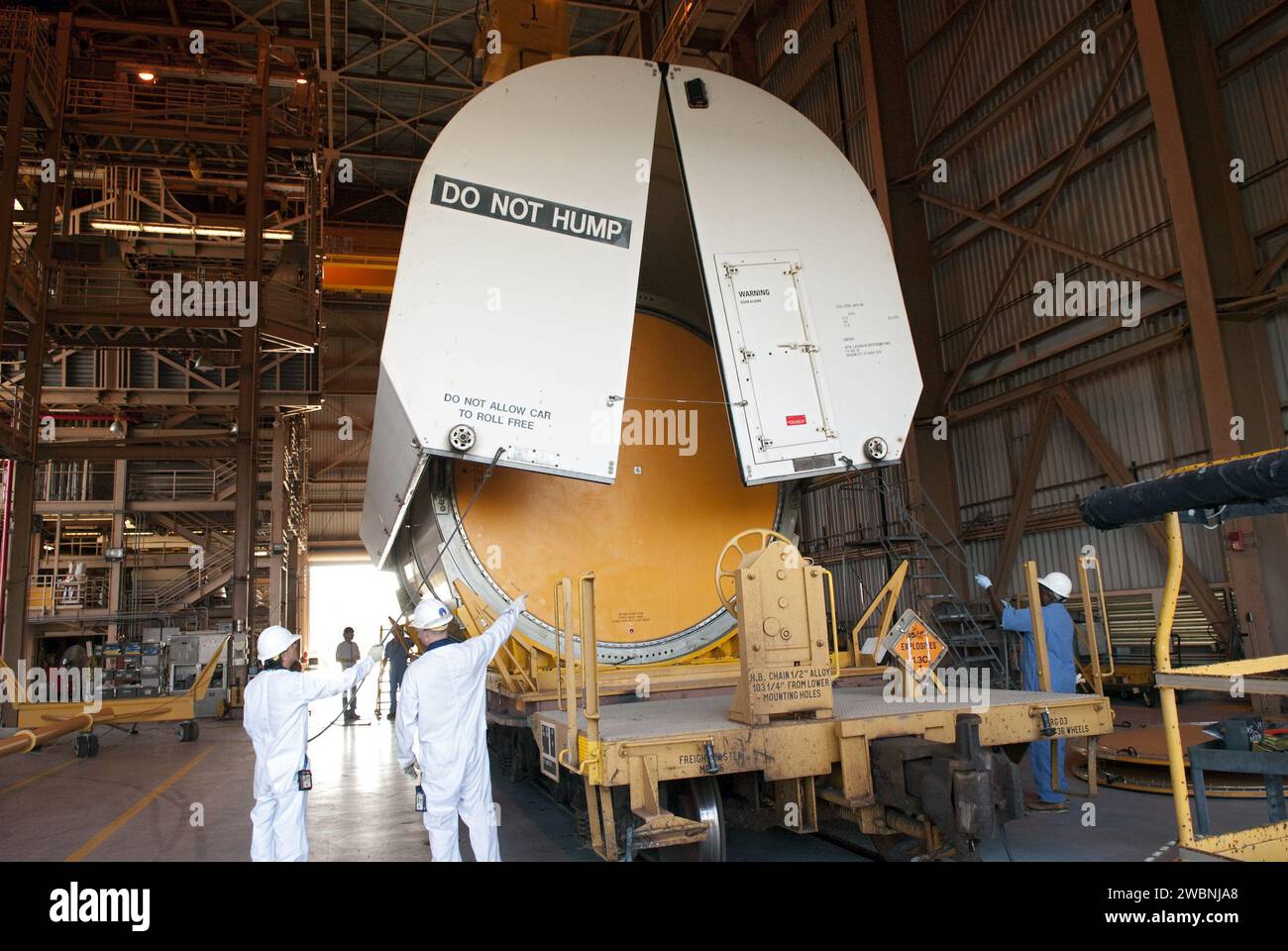 CAPE CANAVERAL, Fla. -- In the Rotation, Processing and Surge Facility ...