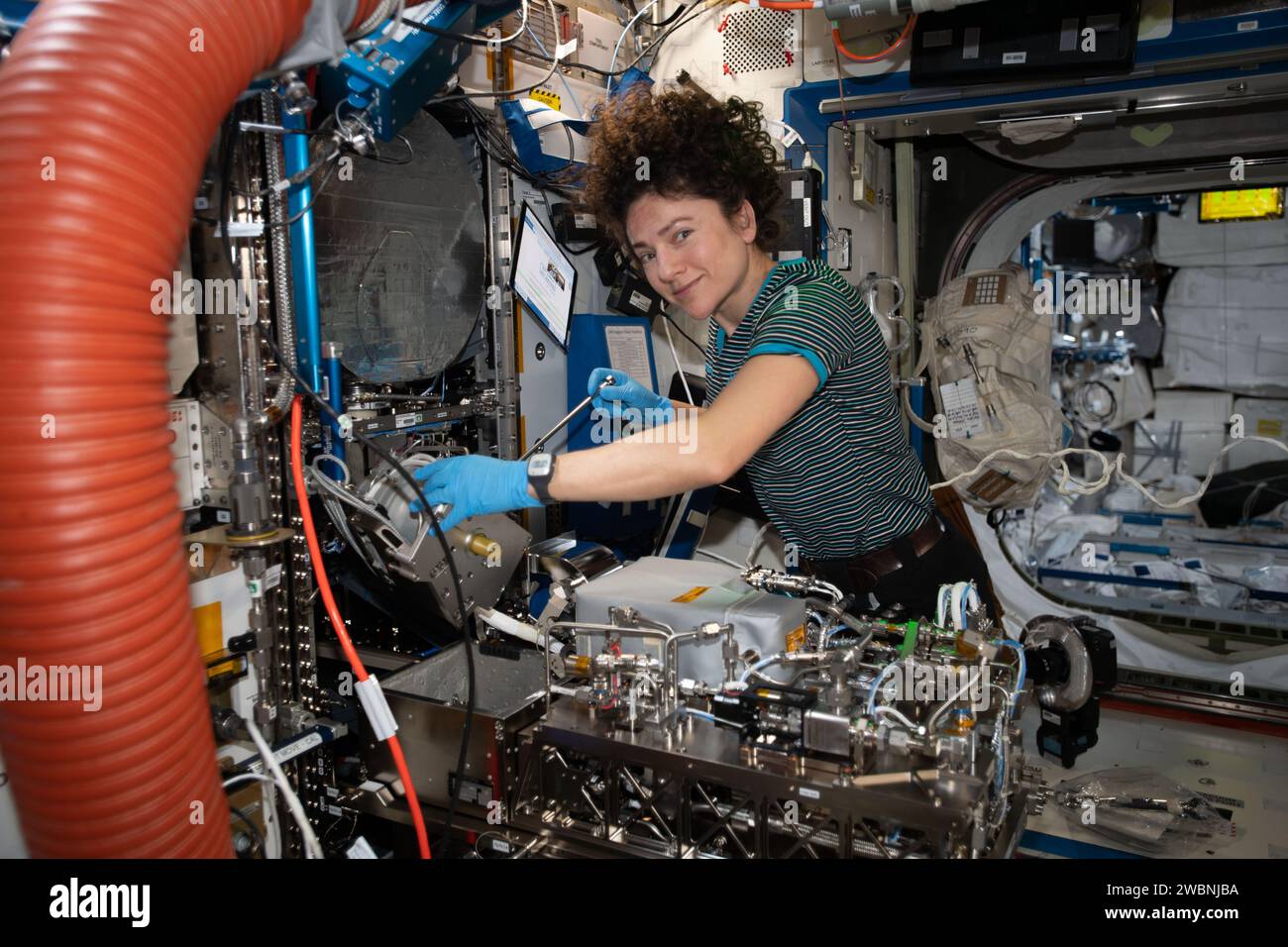 iss062e014322 (Feb. 15, 2020) --- Expedition 62 Flight Engineer and ...