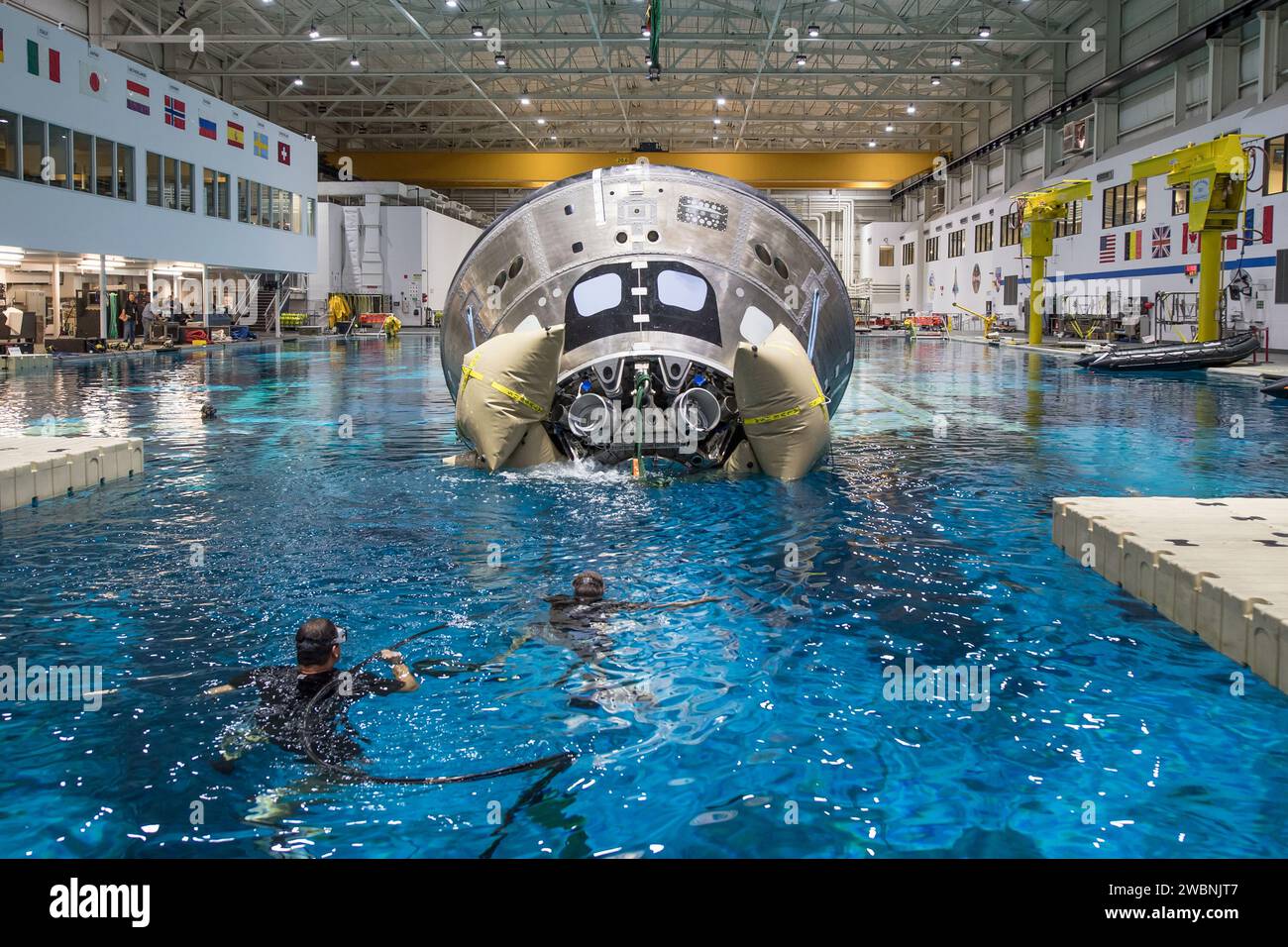 An Independent Crew Egress Exercise (ICEE) / Houston Operations Theater ...