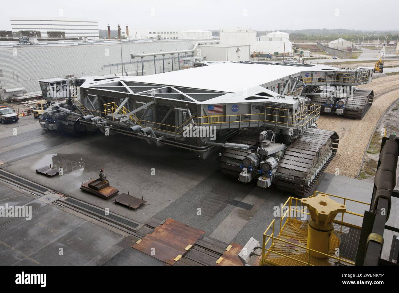 Grease lines hi-res stock photography and images - Alamy