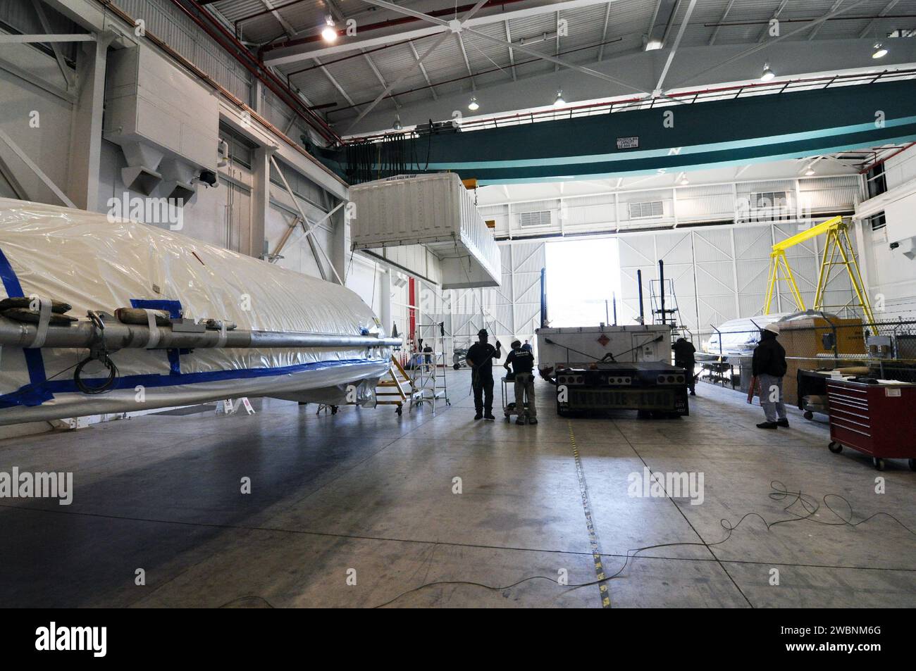 VANDENBERG AIR FORCE BASE, Calif. – In the NASA Building 836 high bay ...
